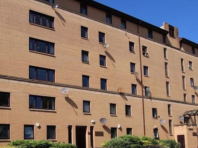 2 bedroom flat in Glasgow
