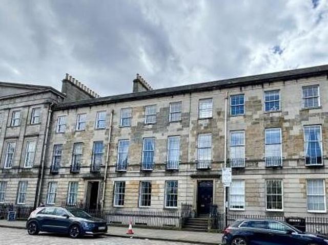 2 bedroom flat in Glasgow