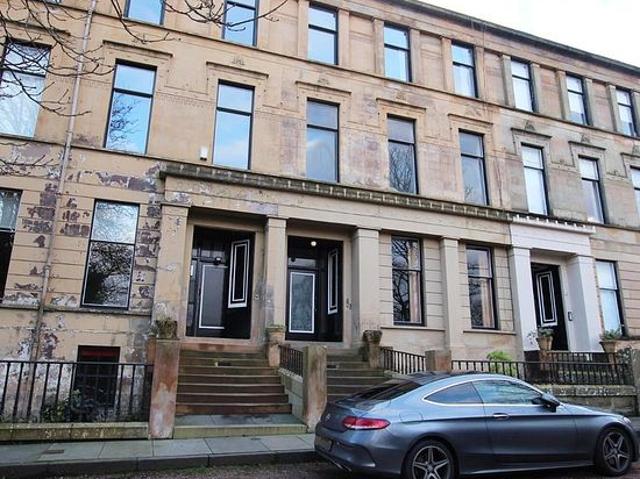 2 bedroom flat in Glasgow