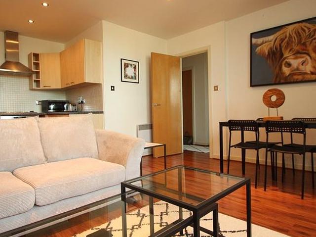 2 bedroom flat in Glasgow