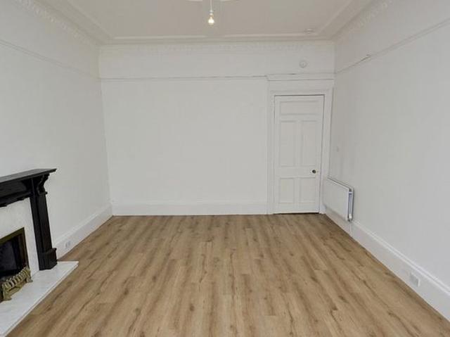 2 bedroom flat in Glasgow