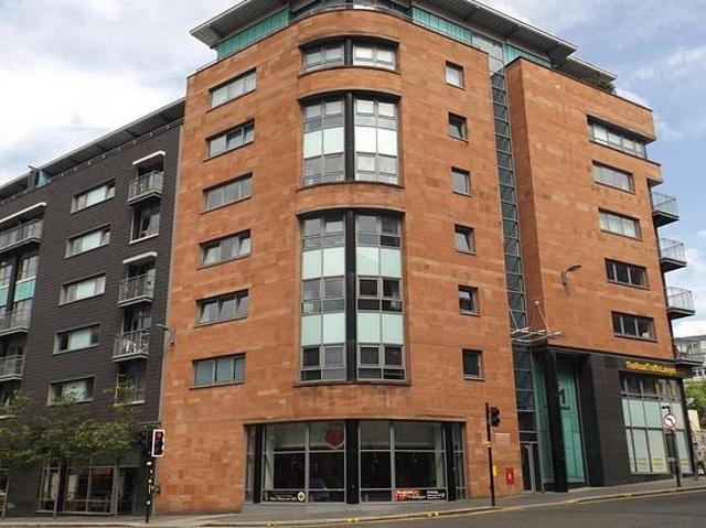 2 bedroom flat in Glasgow