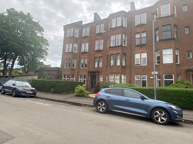 2 bedroom flat in Glasgow