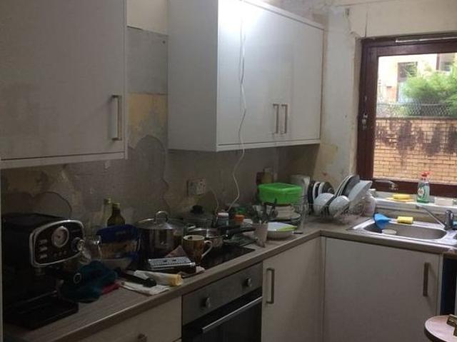 2 bedroom flat in Glasgow