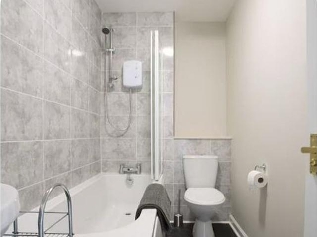 2 bedroom flat in Glasgow