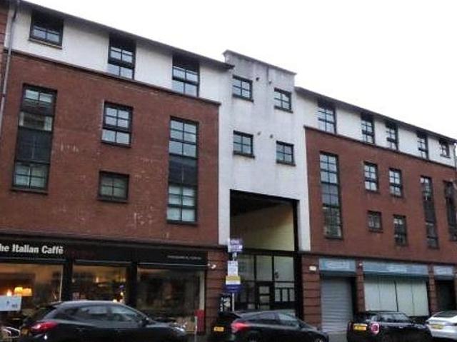 2 bedroom flat in Glasgow