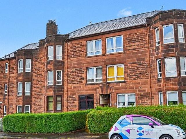 2 bedroom flat in Glasgow
