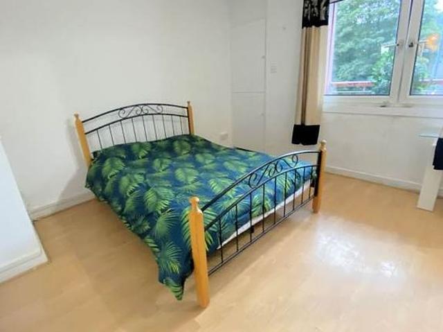2 bedroom flat in Glasgow
