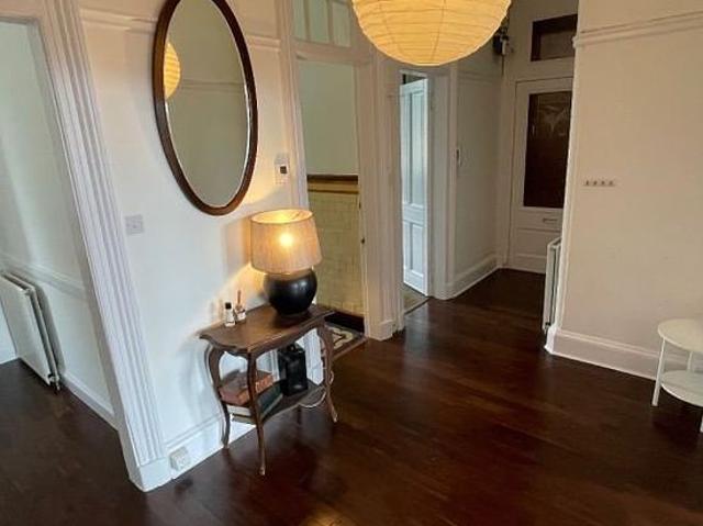2 bedroom flat in Glasgow