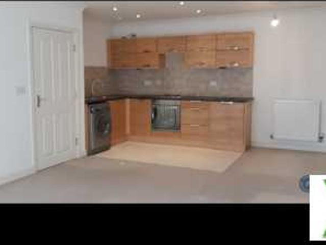 2 bedroom flat in Gledhow Valley Road, Leeds, LS8 2 bed #2490275