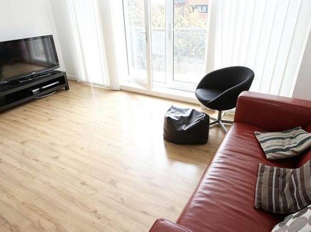 2 bedroom flat in Harrow