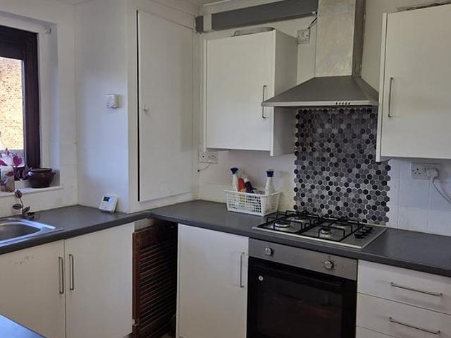 2 bedroom flat in Harrow