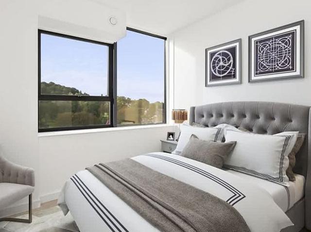 2 bedroom flat in Harrow