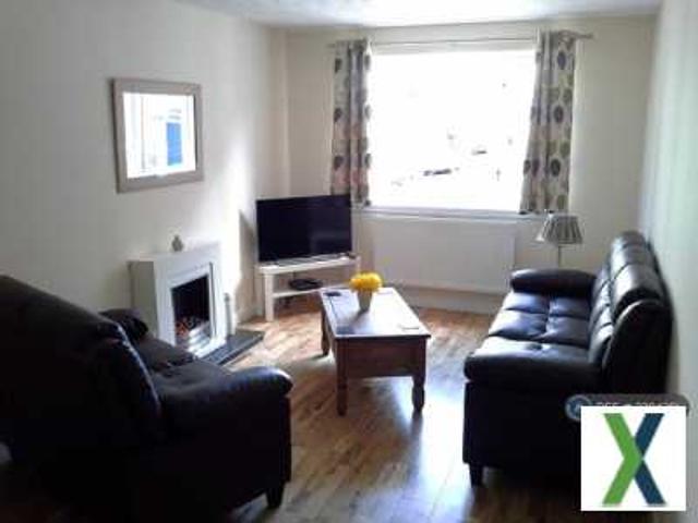 2 bedroom flat in Hawthornden Place, Edinburgh, EH7 2 bed #2394361