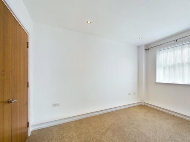 2 bedroom Flat in Indigo Apartments, Reading
