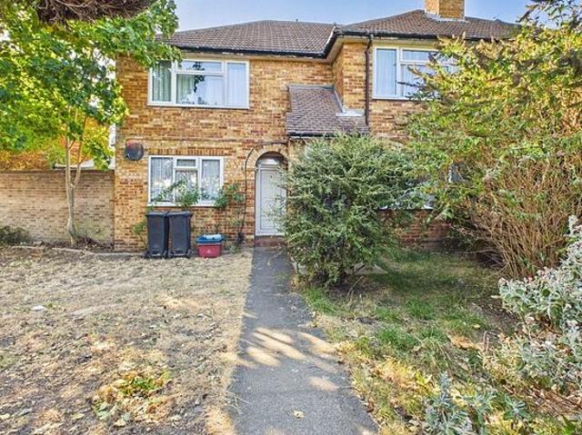 2 bedroom flat in Isleworth