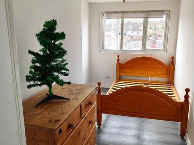 2 bedroom flat in Leeds
