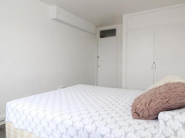 2 bedroom flat in Leeds