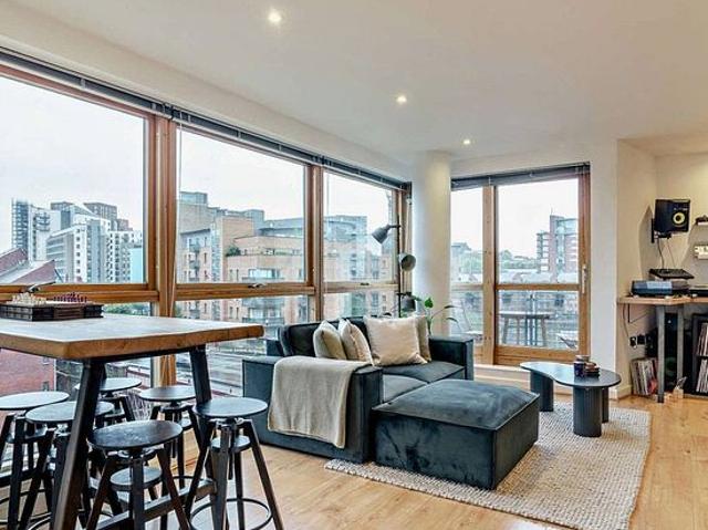 2 bedroom flat in Leeds