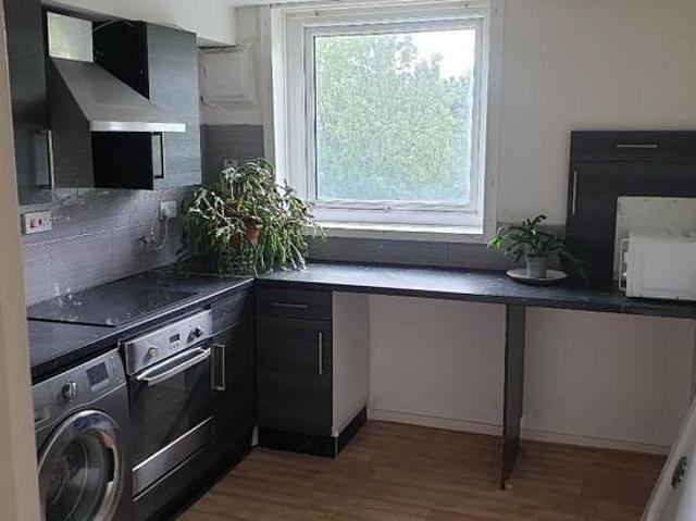 2 bedroom flat in Leeds