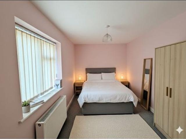 2 bedroom flat in Leeds