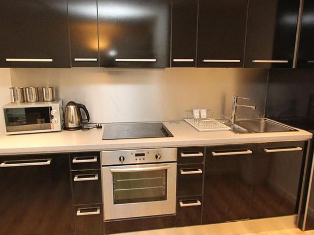 2 bedroom flat in Leeds