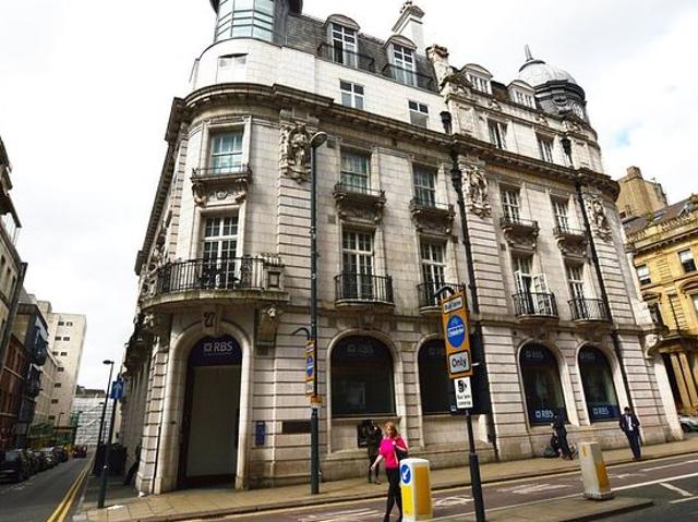 2 bedroom flat in Leeds