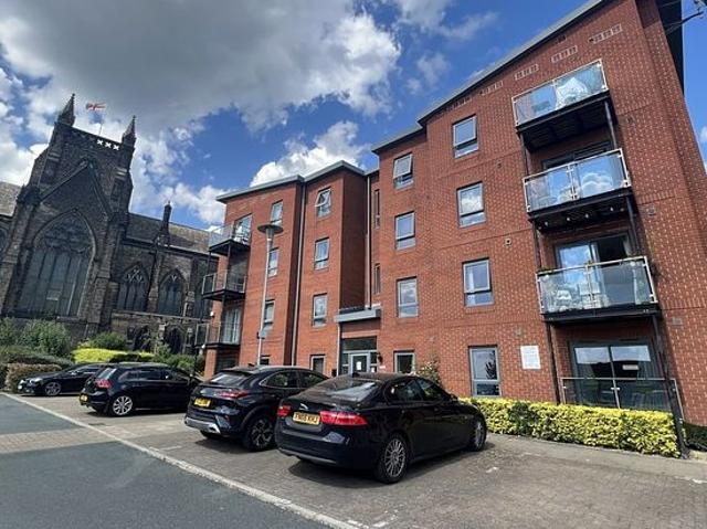 2 bedroom flat in Leeds