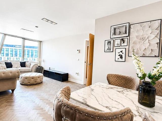 2 bedroom flat in Liverpool