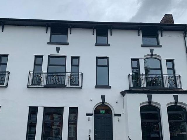 2 bedroom flat in Liverpool