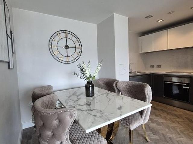 2 bedroom flat in Liverpool