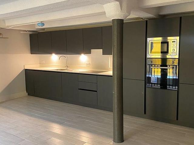 2 bedroom flat in Liverpool