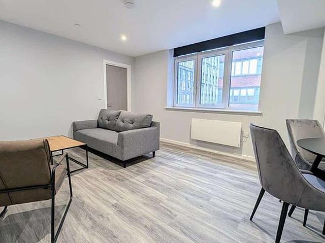 2 bedroom flat in Liverpool