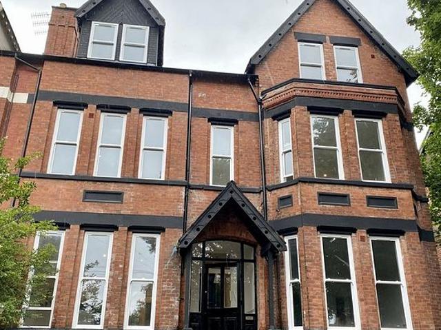 2 bedroom flat in Liverpool