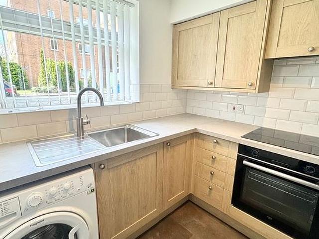 2 bedroom flat in Liverpool