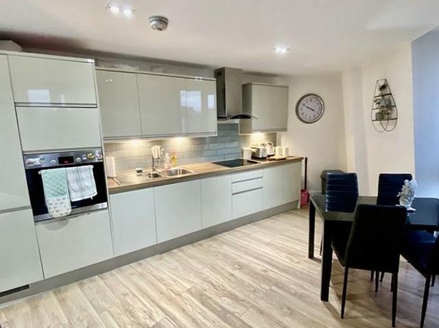 2 bedroom flat in Liverpool