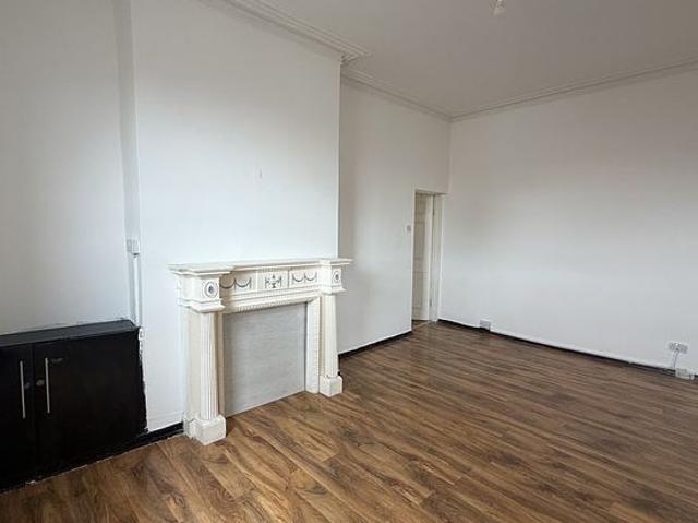 2 bedroom flat in Liverpool