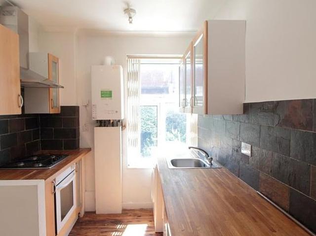 2 bedroom flat in London