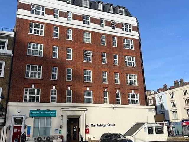 2 bedroom flat in London