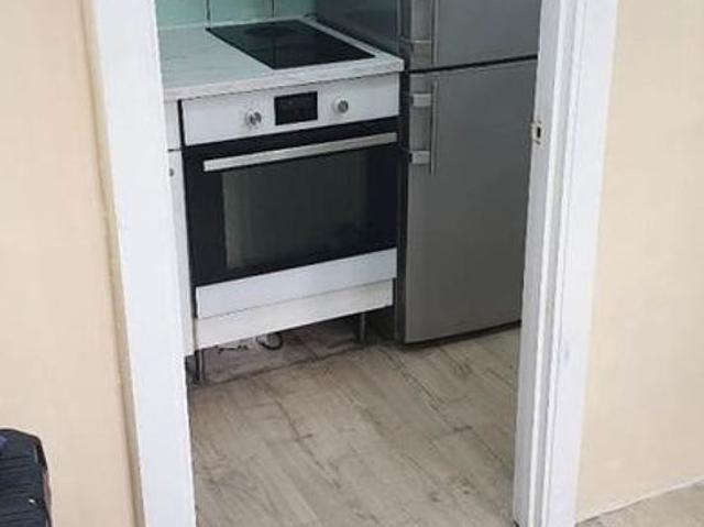 2 bedroom flat in London