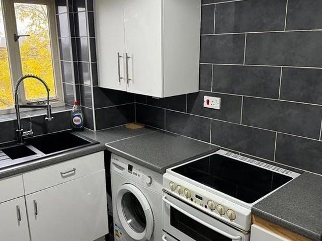 2 bedroom flat in London