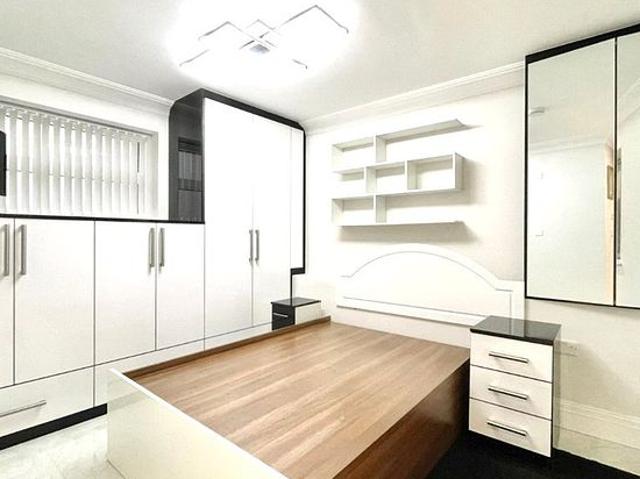 2 bedroom flat in London