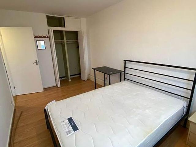 2 bedroom flat in London