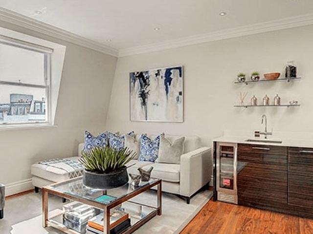 2 bedroom flat in London