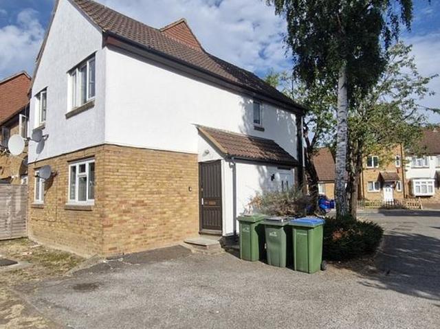 2 bedroom flat in London