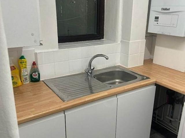 2 bedroom flat in London