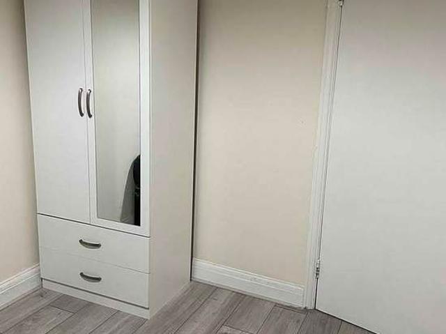 2 bedroom flat in London
