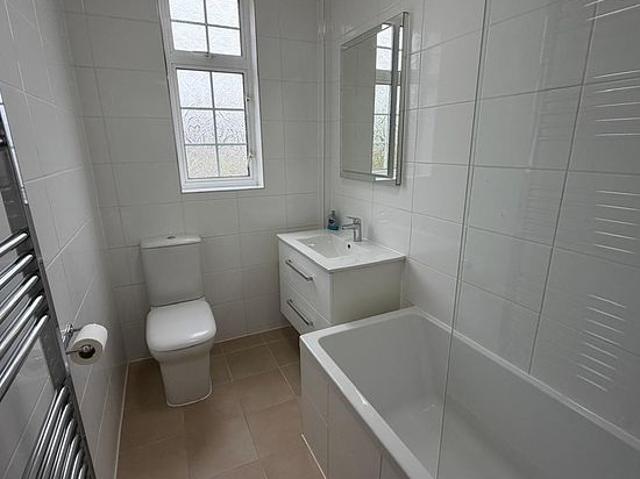 2 bedroom flat in London