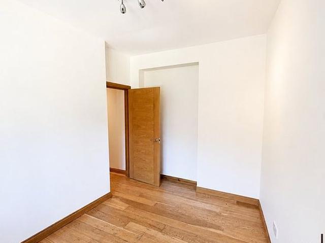 2 bedroom flat in London