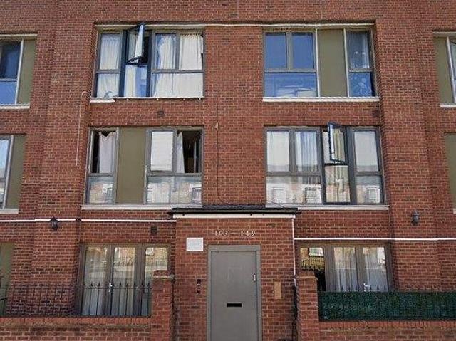 2 bedroom flat in London